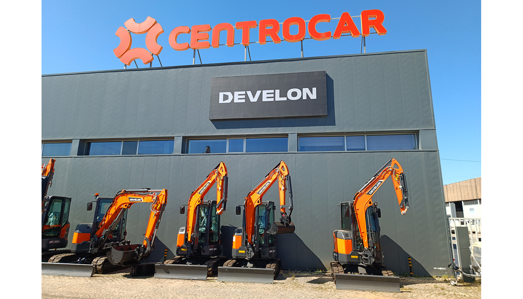 Develon celebra o seu primeiro ano na Europa - Envase y Embalaje