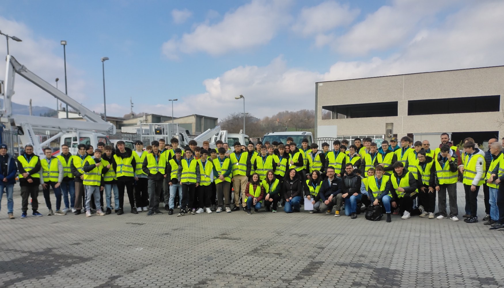 Alumnos de varios centros educativos visitan las instalaciones de Multitel Pagliero - Maquinaria ...